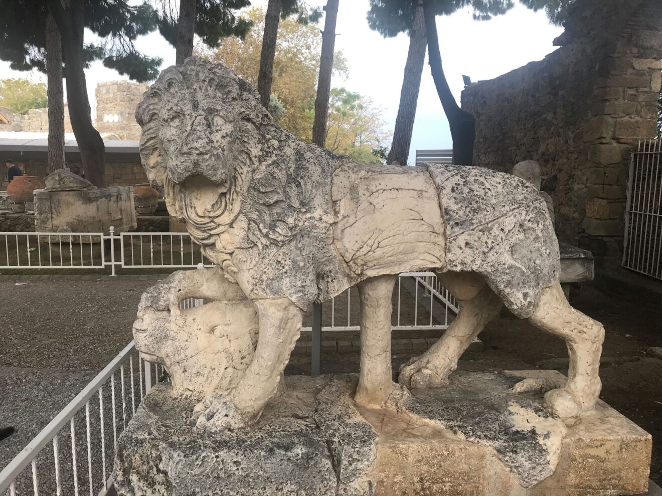 Side museum: Arkæologisk museum i Side - Dansk i Tyrkiet